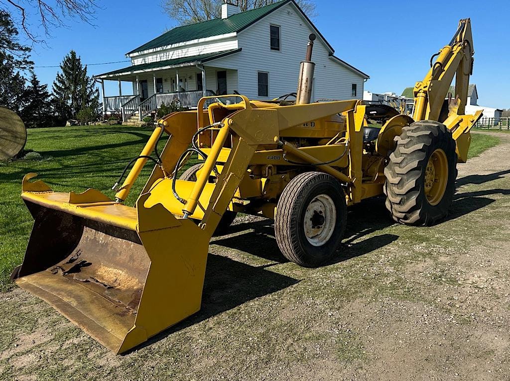 SOLD - Ford 4400 Tractors with 4,864 Hrs | Tractor Zoom