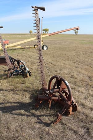 SOLD - Ford 501 Lot No. 62572 Hay and Forage | Tractor Zoom