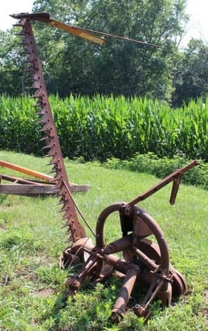 SOLD - Ford 501 Lot No. 15 Hay and Forage | Tractor Zoom
