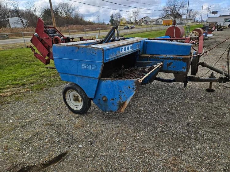 Ford 532 Hay and Forage Balers - Square for Sale | Tractor Zoom