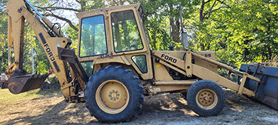 SOLD - Ford 555B Construction with --- Hrs | Tractor Zoom