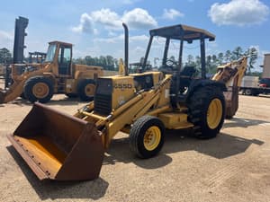 SOLD - Ford 555D Lot No. 43157 Construction with 2,307 Hrs | Tractor Zoom