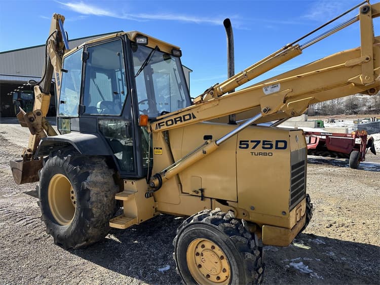 SOLD - Ford 575D Construction Backhoe Loaders | Tractor Zoom