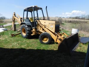 SOLD - Ford 575D Lot No. 4634 Construction with 11,391 Hrs | Tractor Zoom