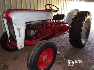 SOLD - Ford 600 Tractors with 31 HP | Tractor Zoom
