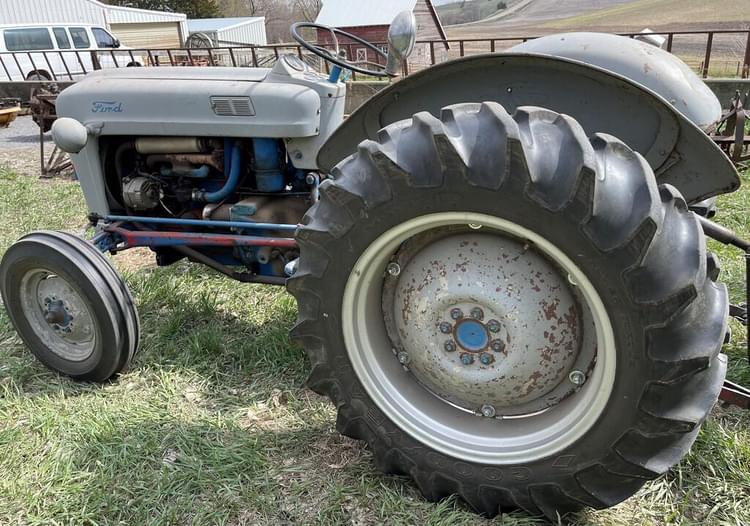 Ford 600 Tractors Less than 40 HP for Sale | Tractor Zoom