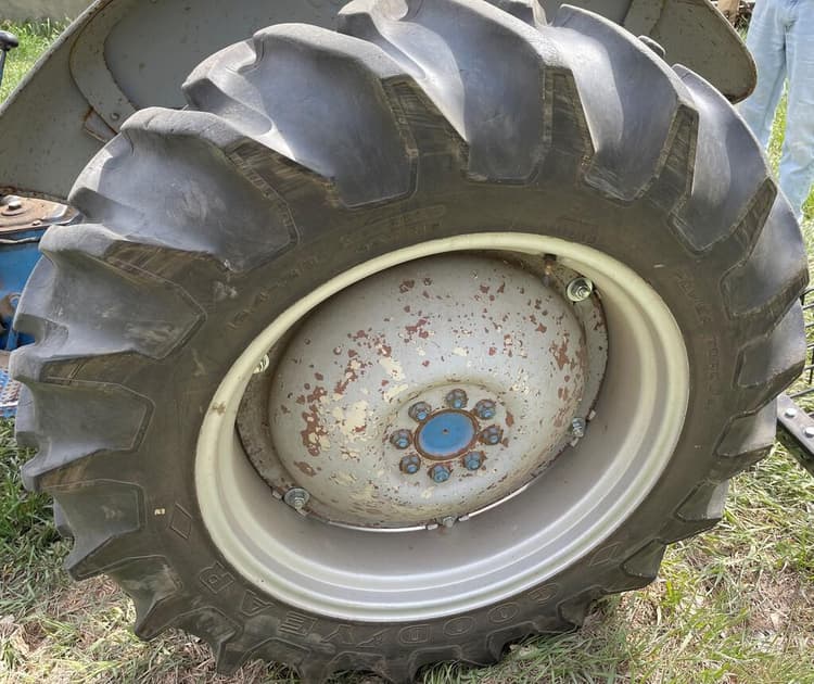 Ford 600 Tractors Less than 40 HP for Sale | Tractor Zoom