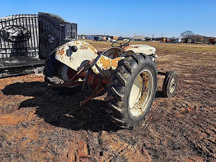 1964 Ford 600 Tractors Less than 40 HP for Sale | Tractor Zoom