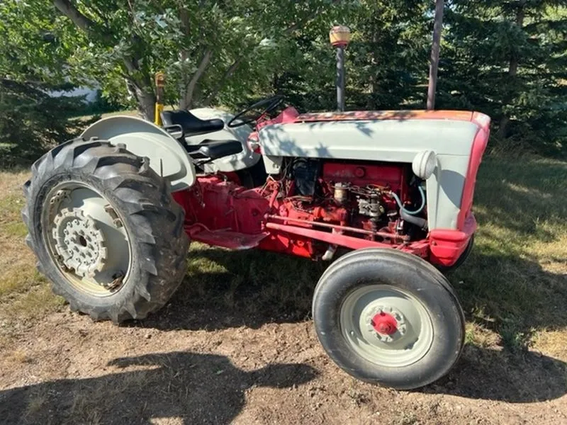 SOLD - Ford 601 Tractors with 48 HP | Tractor Zoom