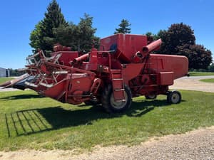 SOLD - Ford 611 Lot No. 5795509 Combines with --- Hrs | Tractor Zoom