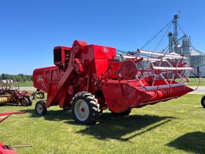 SOLD - Ford 611 Lot No. 5795366 Combines with --- Hrs | Tractor Zoom