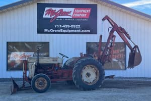SOLD - Ford 620 Tractor Loader Backhoe Tractors with --- Hrs | Tractor Zoom