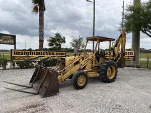 SOLD - Ford 655A Lot No. 5013 Construction with --- Hrs | Tractor Zoom