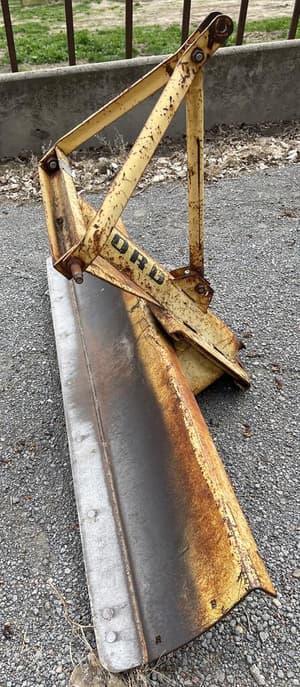 SOLD - FORD 733 - 3 PT. BLADE Other Equipment | Tractor Zoom