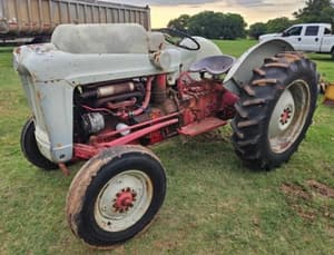 SOLD - Ford 800 Lot No. 981 Tractors with 44 HP | Tractor Zoom
