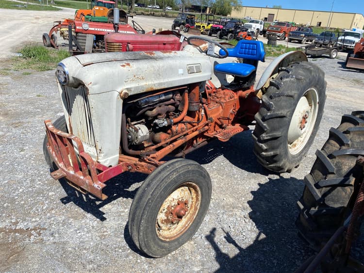 SOLD - Ford 800 Tractors 40 to 99 HP | Tractor Zoom