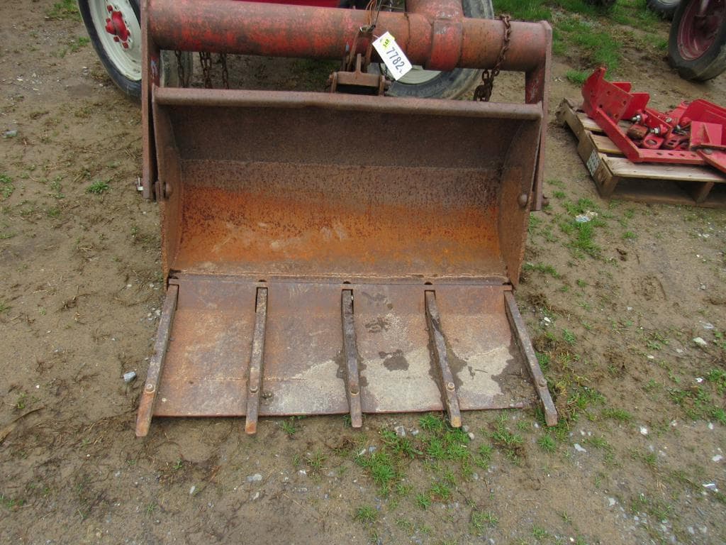 Ford 801 Tractors 40 to 99 HP for Sale | Tractor Zoom