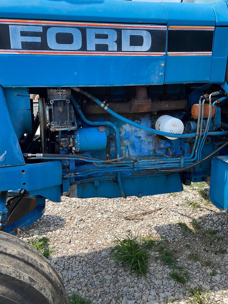 Ford 8210 Tractors 100 to 174 HP for Sale | Tractor Zoom