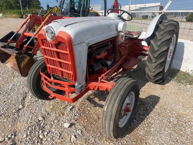 SOLD - Ford 861 Tractors 40 to 99 HP | Tractor Zoom