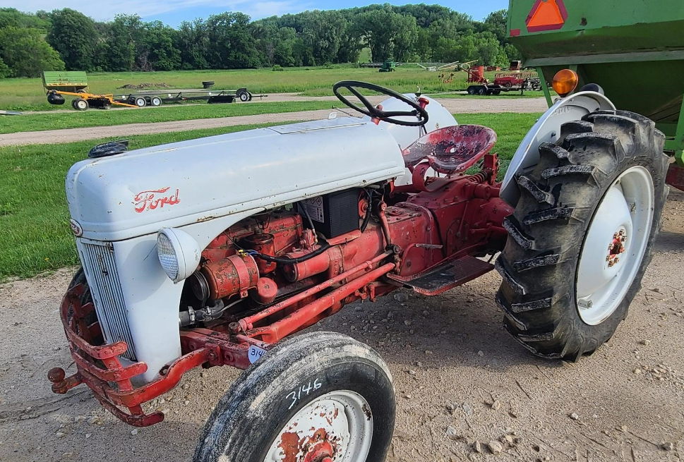 SOLD - Ford 8N Lot No. 905f6e86-1364-11ed-9544-0246304ce823 Tractors ...