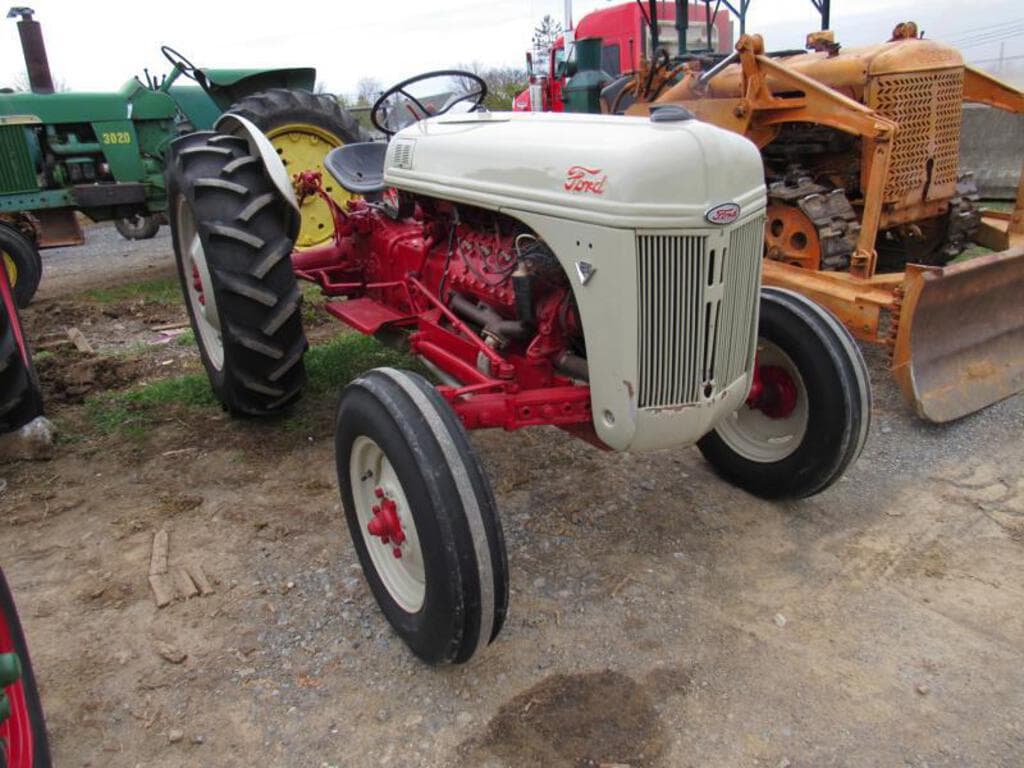 Tractor Zoom - Ford 8N