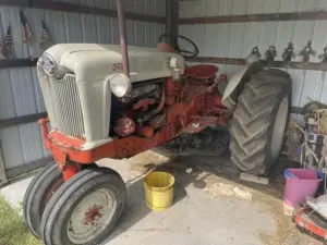 SOLD - Ford 900 Tractors with 40 HP | Tractor Zoom
