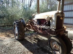 SOLD - Ford 900 Lot No. 6891 Tractors with 40 HP | Tractor Zoom