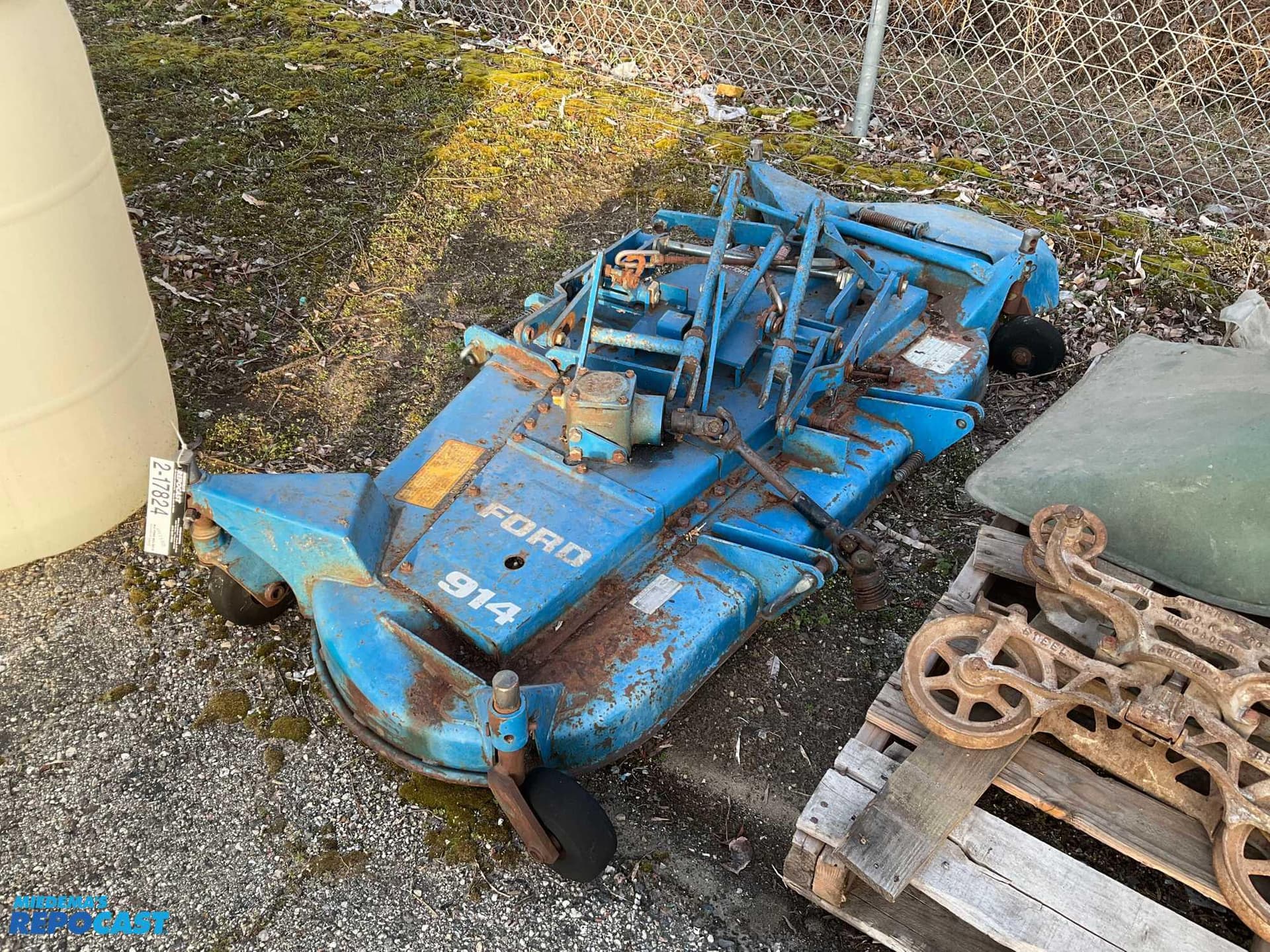 Ford 914 Hay and Forage Mowers - Rotary for Sale | Tractor Zoom