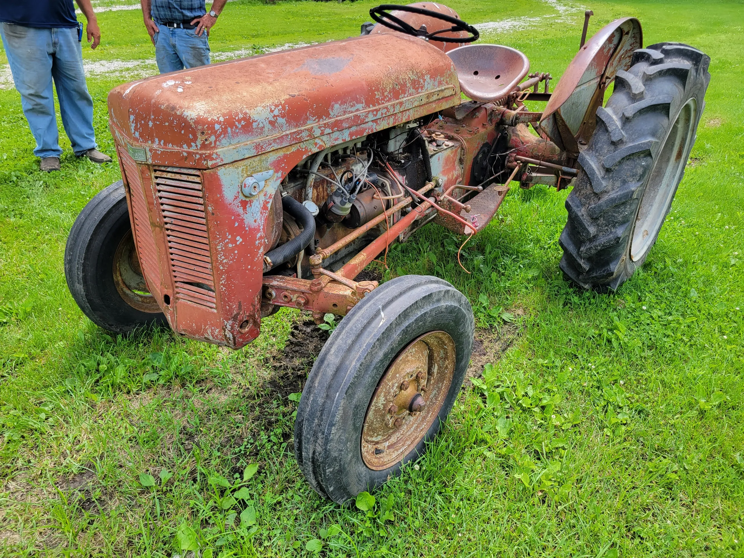 SOLD - Ford 9N Lot No. ac1e0e90-f169-11ec-9544-0246304ce823 Tractors ...