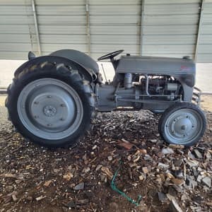 SOLD - Ford 9N Lot No. 5919146 Tractors with 22 HP | Tractor Zoom