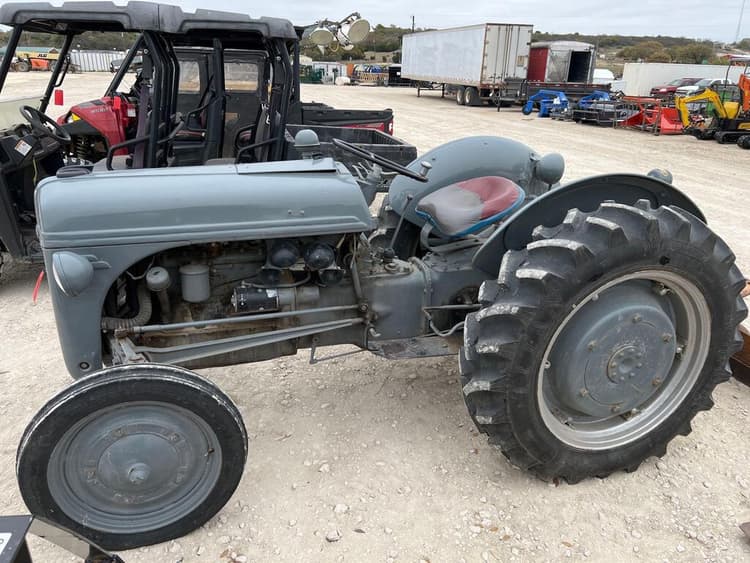 Ford 9N Tractors Less than 40 HP for Sale | Tractor Zoom