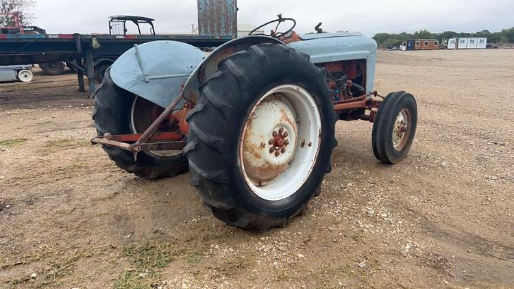 Ford Jubilee Tractors Less than 40 HP for Sale | Tractor Zoom