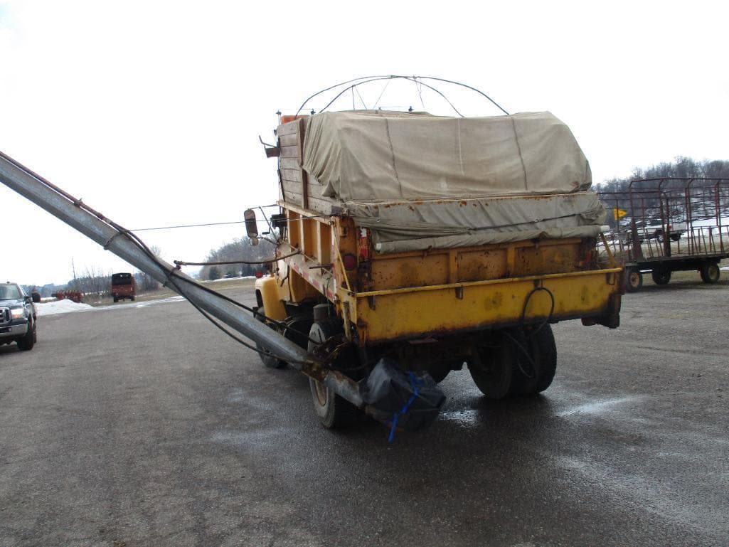 Ford L8000 Other Equipment Trucks for Sale | Tractor Zoom