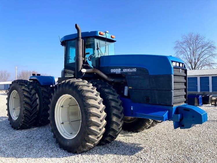 New Holland 9682 Tractors 300 to 424 HP for Sale | Tractor Zoom