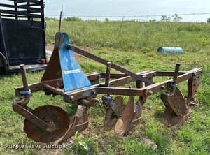 SOLD - Ford three bottom plow Tillage with 3 Bottoms | Tractor Zoom