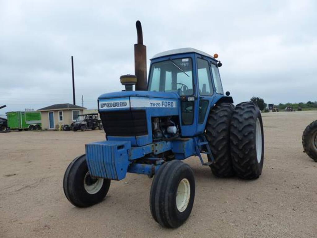 Ford TW-20 Tractors 100 to 174 HP for Sale | Tractor Zoom