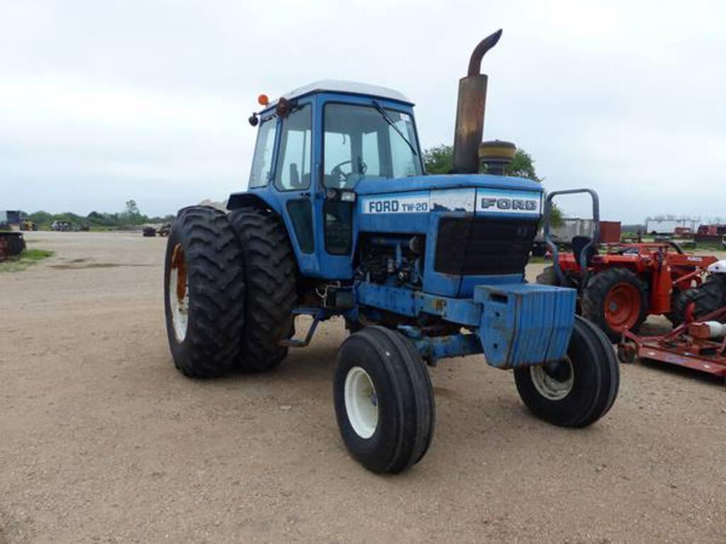 Ford TW-20 Tractors 100 to 174 HP for Sale | Tractor Zoom