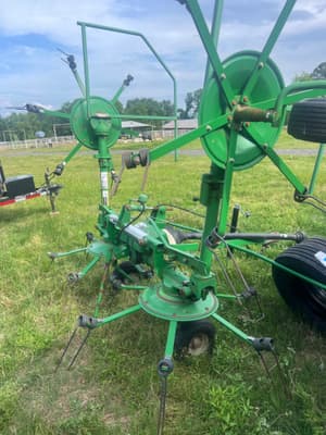 SOLD - Frontier Hay tedder TD 13 Hay and Forage with 17 ft | Tractor Zoom