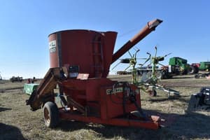 SOLD - Gehl 100 Lot No. 223 Hay and Forage | Tractor Zoom