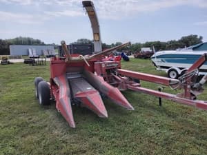 SOLD - Gehl 1260 Lot No. 67 Harvesting | Tractor Zoom