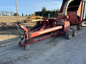 SOLD - Gehl 1260 Lot No. 4294 Harvesting | Tractor Zoom