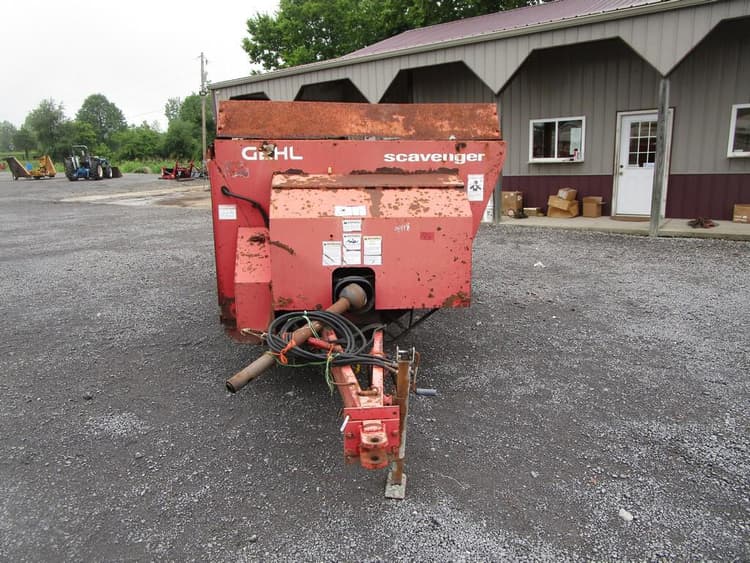 Gehl 1315 Manure Handling Manure Spreaders - Dry for Sale | Tractor Zoom