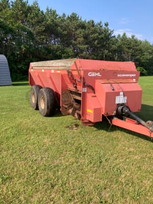 SOLD - Gehl 1315 Lot No. 47 Manure Handling | Tractor Zoom