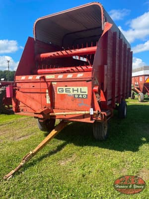 SOLD - Gehl 940 Lot No. 4549 Harvesting | Tractor Zoom