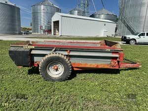 SOLD - Gehl 175 Lot No. 6127 Manure Handling with 175 Bu | Tractor Zoom