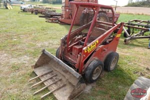 SOLD - Gehl 2500 Lot No. 24 Construction with --- Hrs | Tractor Zoom