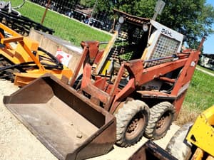 SOLD - Gehl 3610 Lot No. 11 Construction with --- Hrs | Tractor Zoom