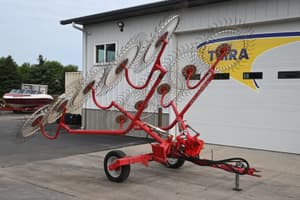 Gehl 420 Lot No. 36 Hay and Forage For Sale | Tractor Zoom