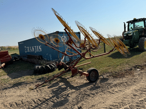 Gehl 420 Hay and Forage For Sale | Tractor Zoom