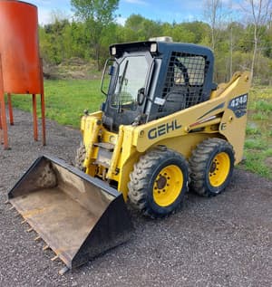 SOLD - Gehl 4240 Lot No. 6531117 Construction with 3,993 Hrs | Tractor Zoom